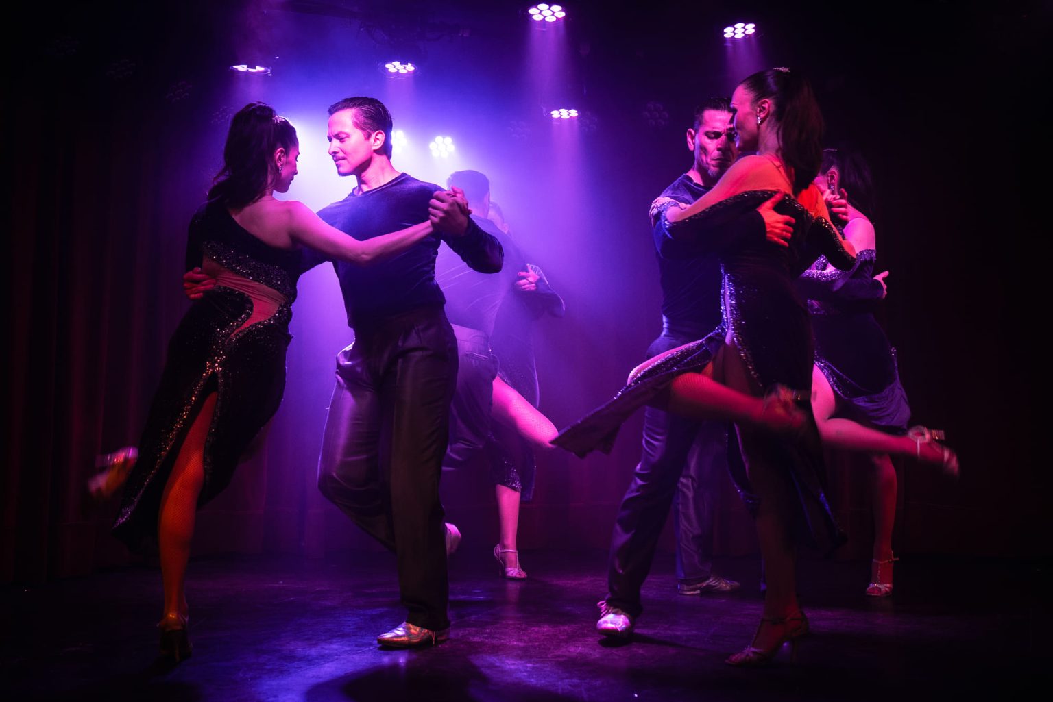El Show – Rojo Tango